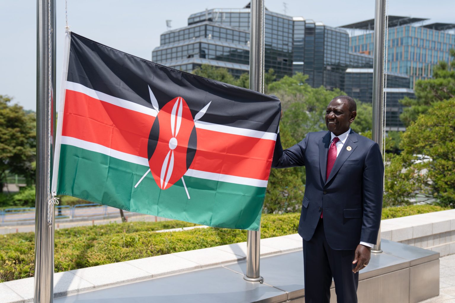 What the law says about disrespecting Kenyan flag - Breaking Kenya News